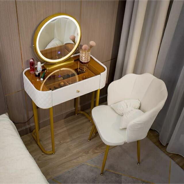 商品説明 ドレッサー：幅50 ×奥行き40×高さ79（cm）ミラー：幅48 ×高さ45イス：幅 46 × 奥行き48 x 高さ81（cm）☆☆★★★★★★★★★★★★★☆☆ ◆お客様のご覧になっているモニター等により多少色が異なる場合がござ...