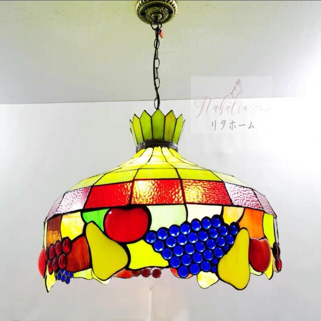 商品説明 サイズ ：約 直径55cmワット数 ：　電球40W×3個（E26）素材：ガラス、樹脂、合金、鉄★取付方法：電源直結タイプです、裏側に電線の結線がございます。照明器具は天井でネジを固定する必要です。取付は電線接続が必要なので、専門の...