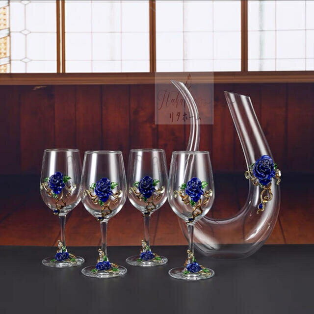 商品説明 サイズ：口径 7cm高さ 24.5cm4点グラス（350ml)1点ワインディキャンタ(1500ml)☆☆★★★★★★★★★★★★★☆☆◆お客様のご覧になっているモニター等により多少色が異なる場合がございます。あらかじめご了承くださ...