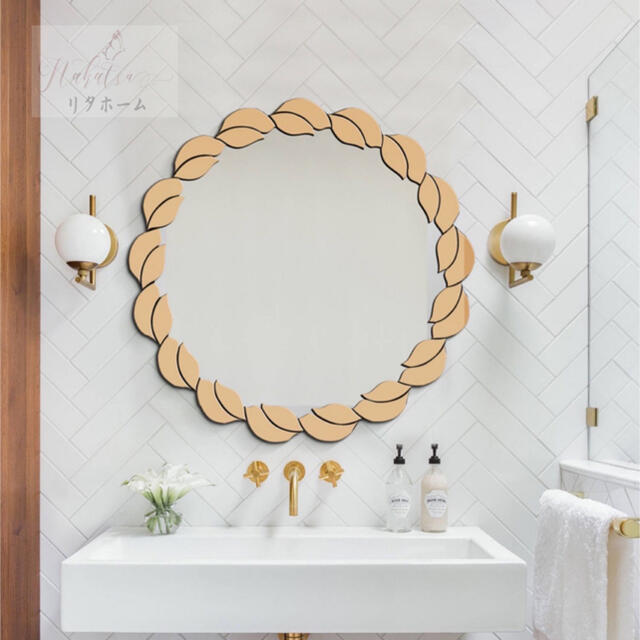 商品説明 サイズ(cm) ： 幅80 x 高さ80材質 ： ミラー　樹脂　他☆☆★★★★★★★★★★★★★☆☆◆お客様のご覧になっているモニター等により多少色が異なる場合がございます。あらかじめご了承ください。◆複数ご注文の場合やお急ぎの場...