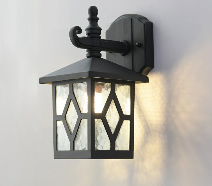 OU27 壁掛け照明 壁掛け灯 インテリア照明 玄関灯 ．アンティーク 外灯 廊下 屋外 防水 玄関灯 A-OU27サイズ：幅17 x 高さ28 (cm）ワット数 ：電球40W× 1個（E26)（※電球は付属しておりません）素材：樹脂、合金...