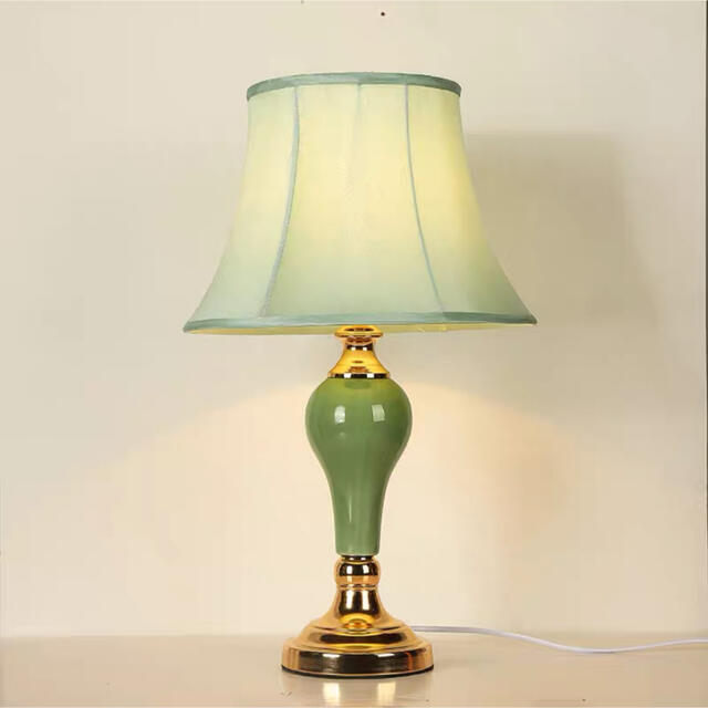 商品説明 【商品仕様】■個口数：1&nbsp;（〜40Wまで対応）■E26白熱球、電球型蛍光灯、LED電球使用可能■使用電球：1個（※電球は付属しておりません）■商品外寸：幅約33&nbsp;x&nbsp;高さ約55&nbsp;(cm)☆☆...