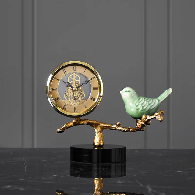 商品説明 素材：&nbsp;金属&nbsp;有機ガラス&nbsp;静音機芯サイズ：幅22&nbsp;x&nbsp;高さ18&nbsp;(cm)商品状態：新品カラー：写真通り☆☆★★★★★★★★★★★★★☆☆◆お客様のご覧になっているモニター...