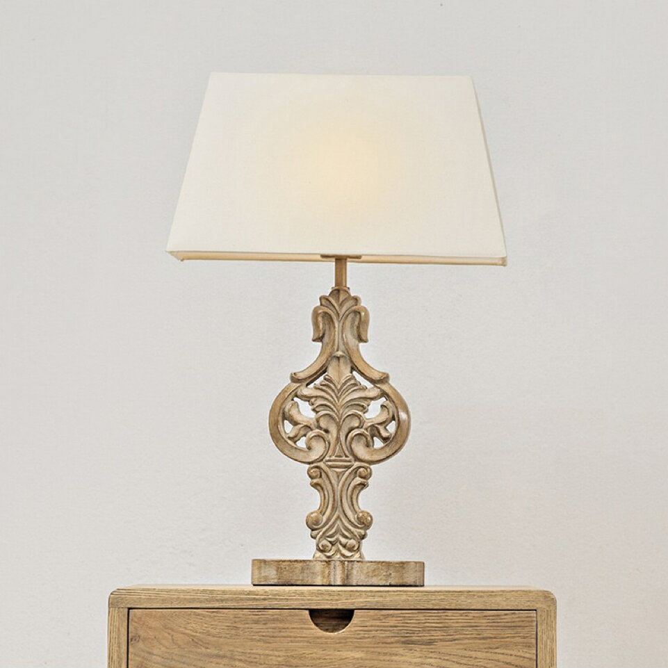 【商品仕様】■個口数：1 （〜60Wまで対応）■E26白熱球、電球型蛍光灯、LED電球使用可能■使用電球：1個（※電球は付属しておりません）■商品外寸：幅約33×高さ約62 (cm)※サイズの誤差は多少発生します。ご了承下さい。★在庫は日々...