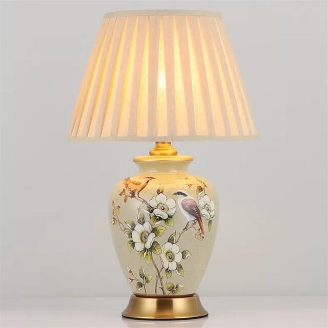 商品説明 【商品仕様】■個口数：1&nbsp;（〜40Wまで対応）■E26白熱球、電球型蛍光灯、LED電球使用可能■使用電球：1個（※電球は付属しておりません）■商品外寸：幅33&nbsp;x&nbsp;高さ53&nbsp;(cm)☆☆★★...