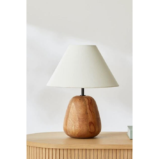 商品説明 【商品仕様】■個口数：1&nbsp;（〜40Wまで対応）■E26白熱球、電球型蛍光灯、LED電球使用可能■使用電球：1個（※電球は付属しておりません）■商品外寸：幅30&nbsp;×高さ約38&nbsp;(cm)☆☆★★★★★★★...