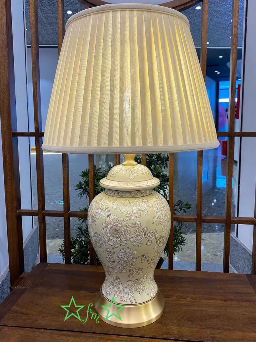 商品情報詳細【商品仕様】■個口数：1 （〜40Wまで対応）■E26白熱球、電球型蛍光灯、LED電球使用可能■使用電球：1個（※電球は付属しておりません）■商品外寸：幅約40 ×高さ約68 (cm)※サイズの誤差は多少発生します。ご了承下さい...