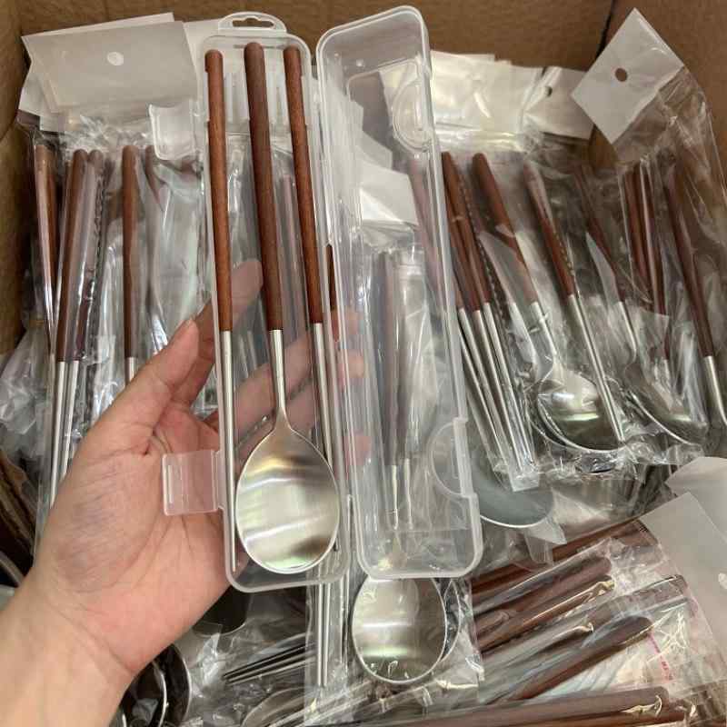 箸 スプーン セット 弁当用 ステンレス 鶏翅木 ハンドル 高級感 家庭用 持ち運び 木製 耐久性 軽量 日常使い・主な素材: 不锈钢・スタイル: 韓国・柄: 無地・使用空間: レストラン・色展開: 304鶏翅木【勺筷一对】, 304鶏翅木...