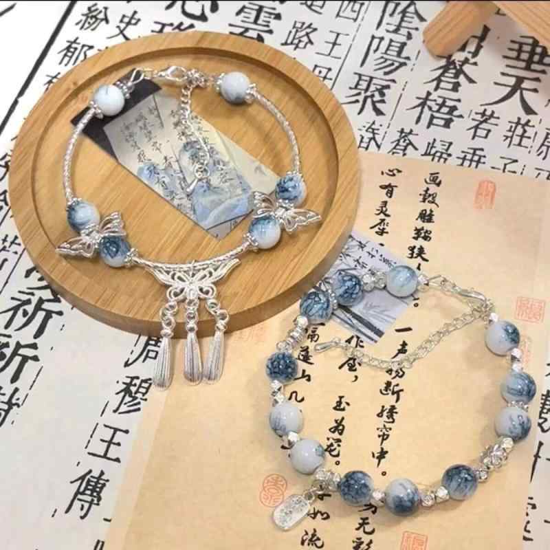 レディース ブレスレット 蝶 タッセル 青花瓷 磁器風 古風 エスニック 高級感 精巧 ユニーク 平安 福 ラッキーチャーム アクセサリー 幸運 お守り 装飾品・カテゴリ: アクセサリー・スタイル: 民族風・柄: 蝶.トンボ.昆虫・適用性別...