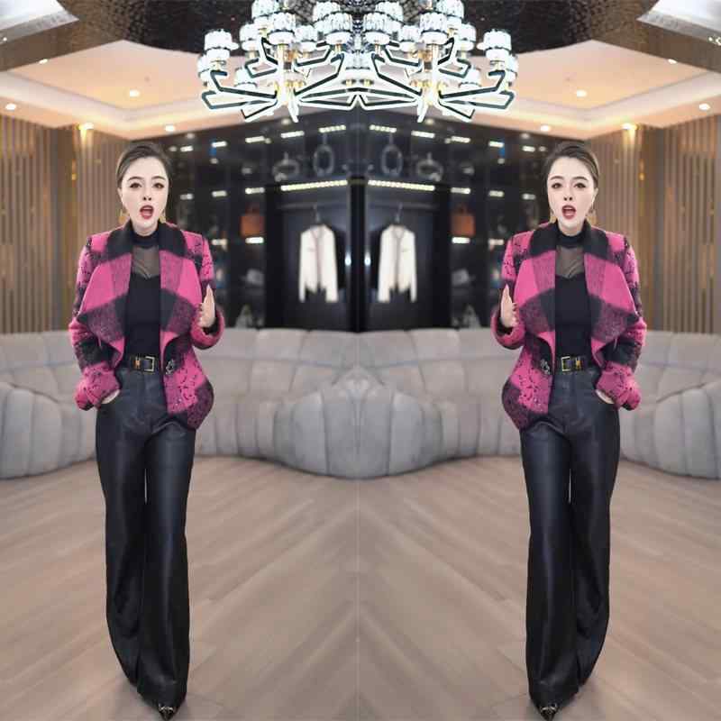 コート レディース 秋冬 高級感 スーツ風 ショート丈 厚手 ウエストシェイプ ベルト付き 暖か アウター スタイリッシュ ビジネス カジュアル・サイズ展開: L.XL.2XL.3XL・カラー展開: 黒グレー.粉黒色・主な素材: ポリウレタ...