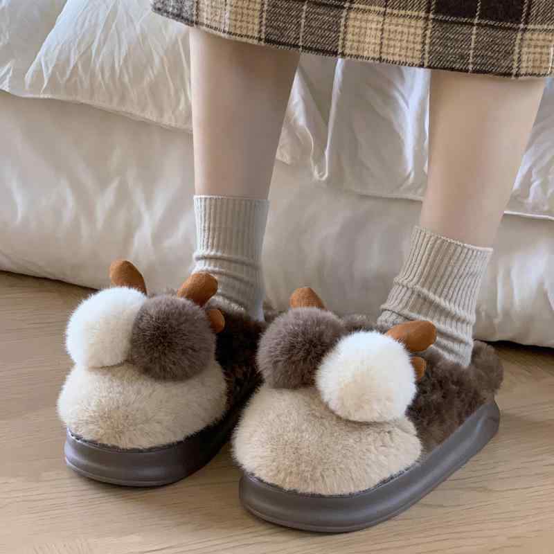 女性用 綿 ルームスリッパ かわいい 鹿角 毛毛 ふわふわ 冬用 室内履き 保温 ヒールアップ 滑り止め 家居 屋外対応 暖か 快適 ホーム・靴底厚さ: 1.5-3.5cm・スタイル: かわいい・要素: ステッチ・款式: トゥキャップ・機能...