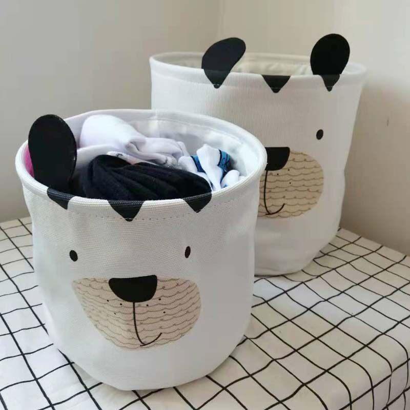 布 収納ボックス キャラクター柄 整理 お菓子 おもちゃ 衣類 雑貨 洗濯カゴ かわいい 柔軟素材 家庭用 インテリア・スタイル: 北欧・: 卡通・使用場所: リビング・カラー展開: 白色大号（直径30cm.高さ25cm）.白色小号（直径2...