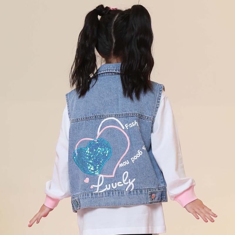 デニムベスト 女の子 綿100% ハートモチーフ スパンコール 装飾 カジュアル 子供服 ジュニア キラキラ 普段使い・スタイル: カジュアル・主な素材: 綿100%・対象性別: 女・柄: ハート・カラー展開: ライトブルー・対象年齢: 4...