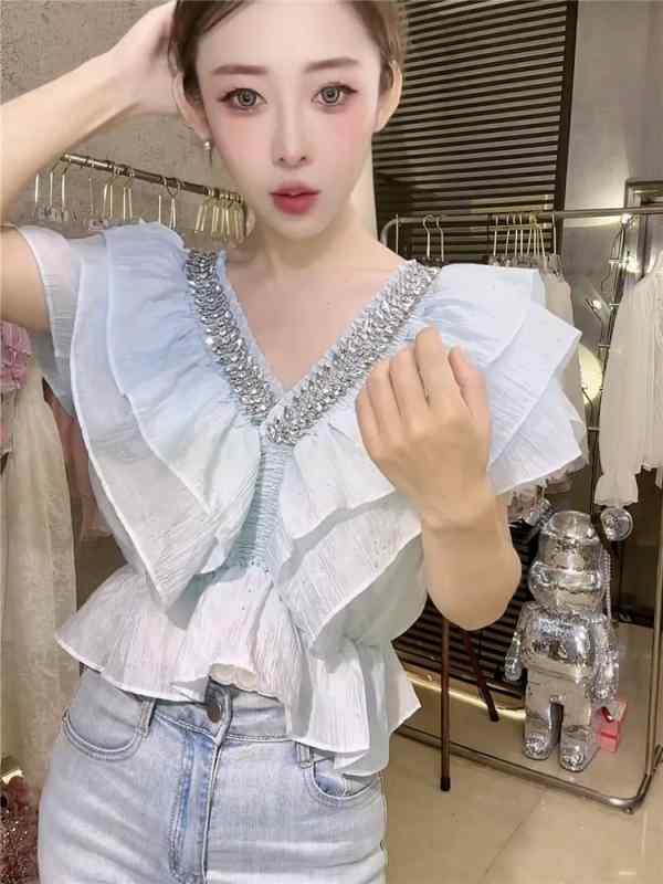 レディース シャツ 夏 フレンチスタイル フリルエッジ パフスリーブ プリーツ エレガント 軽やか 通勤 普段使い・韓国・シルエット: ストレート・袖: 飛袖・主な素材: ポリエステル100%・袖丈: 短袖・ネックライン: Vネック・着丈:...