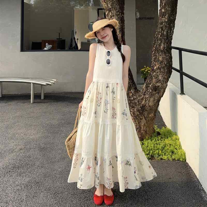 ワンピース レディース 夏 ノースリーブ フラワープリント レトロ リゾート ロングドレス ガーリー フェミニン 軽やか シルエット・スタイル: スイート・ウエスト: 高腰・袖丈: 無袖・スカート形状: ティアードスカート・対象年齢: 18...