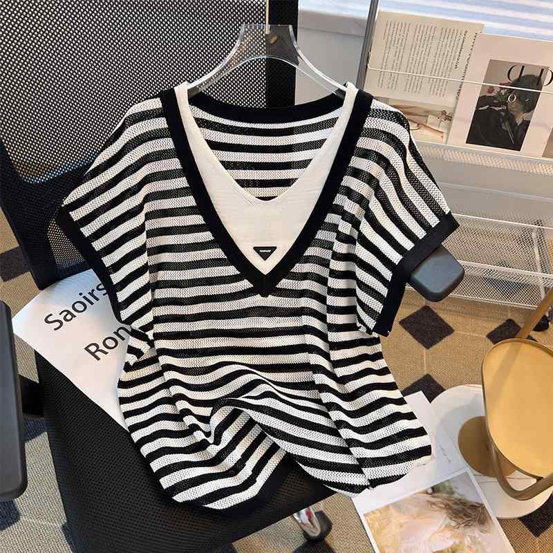 Tシャツ レディース 夏 ゆったり ストライプ 接触冷感 ニット 切り替え 半袖 トップス 高級感 おしゃれ カジュアル 軽量 伸縮性・サイズ展開: M.L.XL.2XL.3XL.4XL・主な素材: ポリエステル95%.スパンデックス5%・...