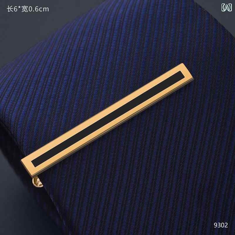 ネクタイクリップ メンズ ビジネス 高級感 ゴールド シンプル 固定 ピン タイピン 通勤用 フォーマル アクセサリー 金属製 軽量 スタイリッシュ