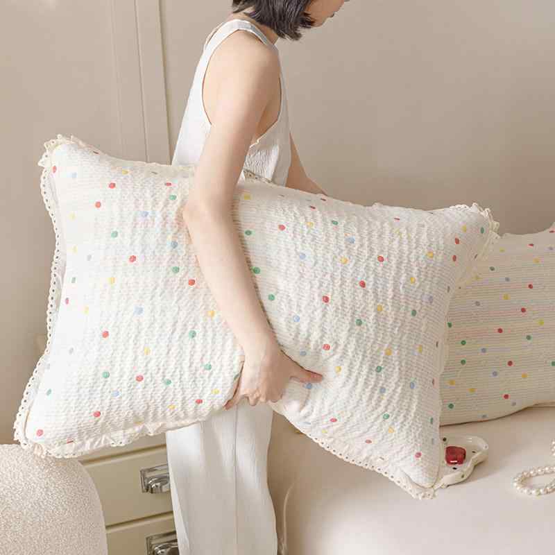 枕カバー かわいい プリンセス風 ガーリー 綿100% 色織り 提花柄 ペアセット 寝室用 柔らかい 爽やか 少女らしい 日常使い・主な素材: 綿100%・サイズ: 48cm×74cm・カラー展開: カラフルカボチャ.チェリー.おっとり熊....