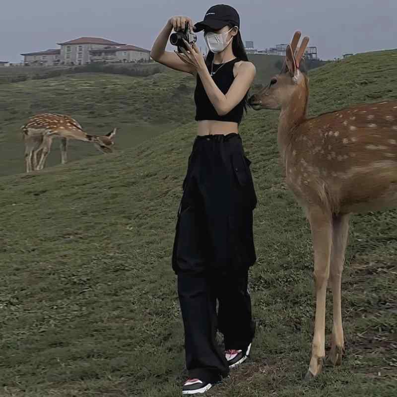 レディース ワイドレッグパンツ 接触冷感 夏用 薄手 ハイウエスト 速乾 カーゴパンツ 登山用 スポーツ アウトドア 軽量 伸縮性 吸湿速乾 フィット ブラック グレー ベージュ・カテゴリ: ズボン・・ウエスト: 高腰・丈: ロング・シーン...