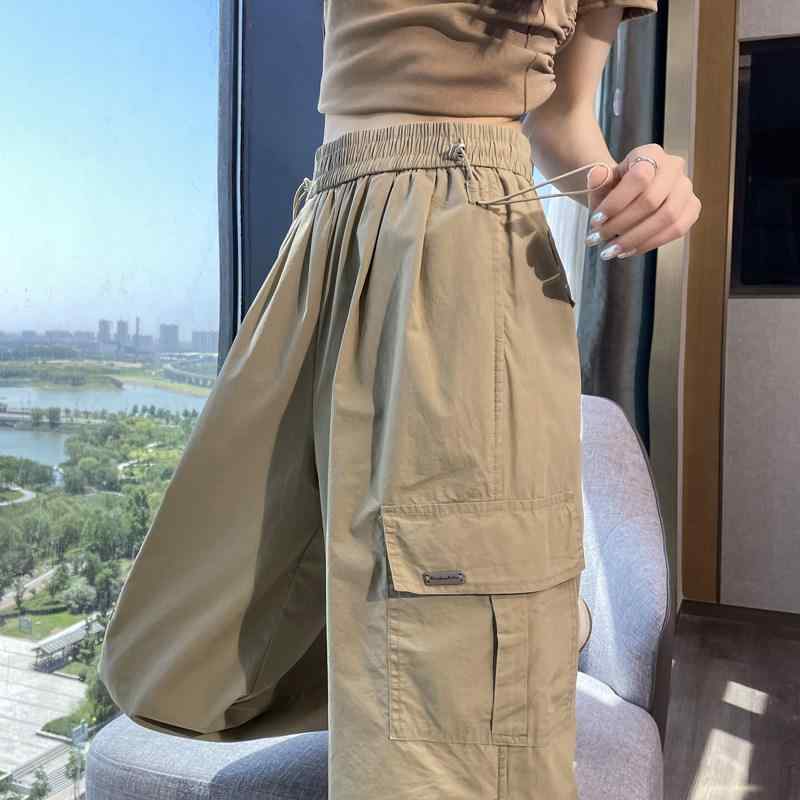 レディース カーゴパンツ 夏 薄手 ハイウエスト ワイドレッグ ゆったり スリム見え クール スタイリッシュ カジュアル 束脚 パラシュートパンツ 軽量 普段使い アウトドア・・ウエスト: 高腰・丈: ロング・用途: カジュアル・体型: り...