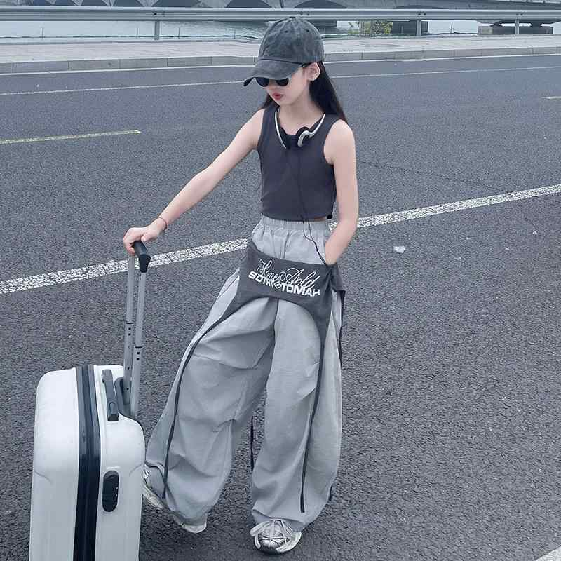 女児 春夏 ストリート ヒップホップ ダンス カーゴパンツ コントラストカラー 紐付き アメリカンスタイル ワイドレッグ カジュアル ボトムス 伸縮性 コットン混・スタイル: カジュアル・パンツ丈: ロング・タイプ: カジュアルパンツ・対象...