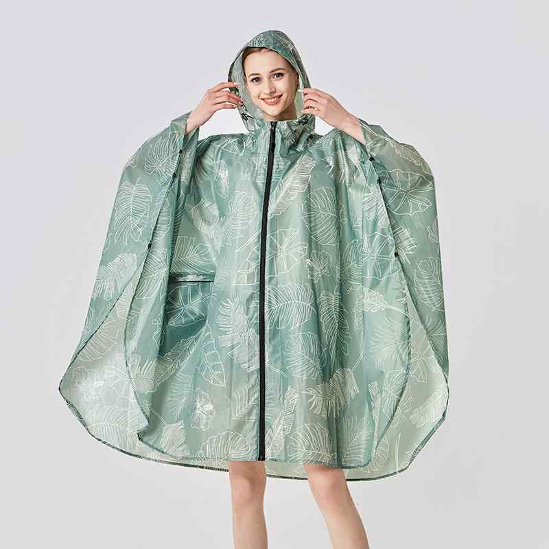 ポンチョ雨具 大人用 アウトドア サイクリング ハイキング 登山 バックパック対応 軽量 折りたたみ 防水 通勤 普段使い レインウェア 雨コート 防滴加工・カテゴリ: 雨衣・主な素材: ポリエステル繊維・サイズ展開: フリーサイズ・適用対...