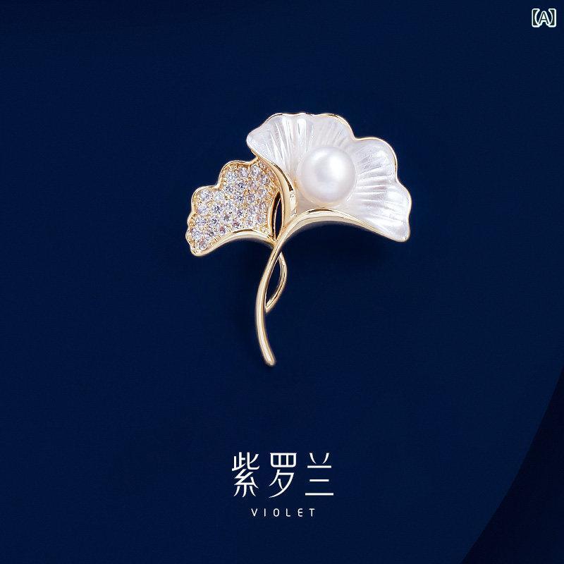 女性用 ブローチ 高級感 精巧 個性的 ファッション アクセサリー 百搭 胸花 ピン 小衆 スタイリッシュ 普段使い ユニーク 装飾品・スタイル: ・素材: 立方ジルコニア.水晶・装飾素材: 合金.人工宝石.半宝石・柄: 植物.花・対象: ...