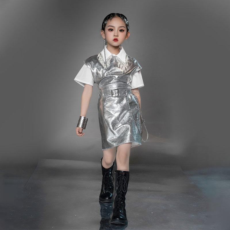 子供服 女の子 シルバー セットアップ ロックスタイル 未来 テクノロジー テーマ ファッション 機能性 ストリート カジュアル 軽量 伸縮性・スタイル: 韓国・主な素材: ポリエステル・対象性別: 女性・適用年齢: 4歳,5歳,6歳,7歳...