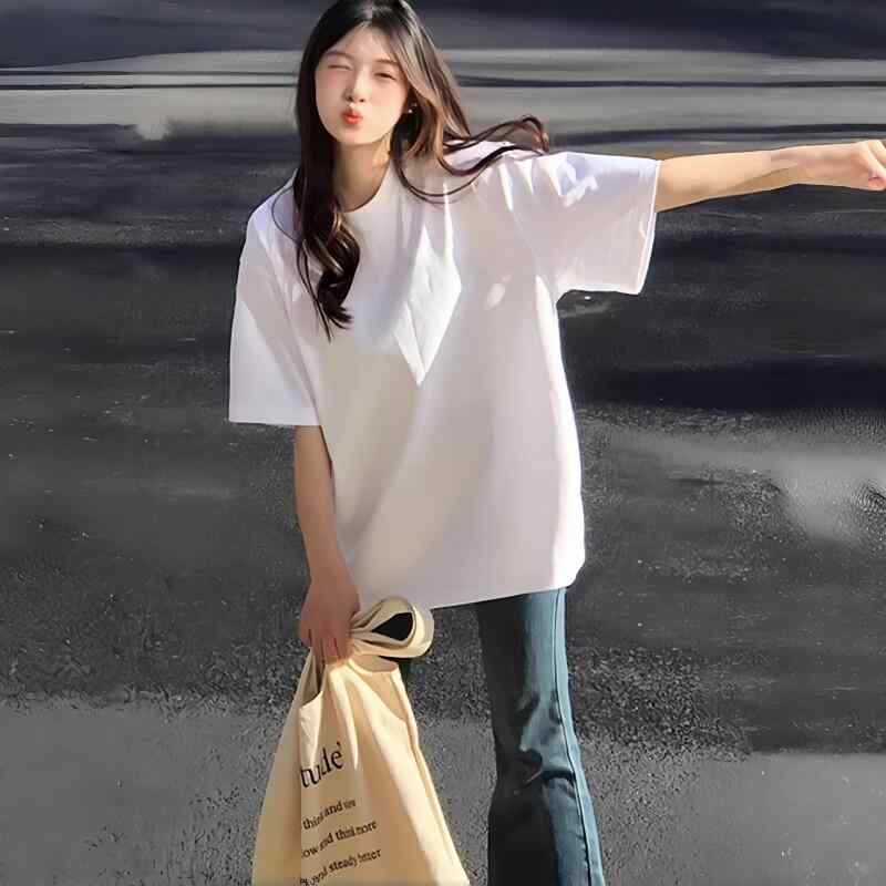 レディース 短袖 Tシャツ トップス コットン 綿 白 ホワイト ゆったり オーバーサイズ 夏 春夏 カジュアル 普段使い 吸湿速乾 軽量 大学生 中高生 ジュニア・・版型: ゆったり型・素材: 綿100%・袖型: 普通・袖丈: 短袖・ネッ...
