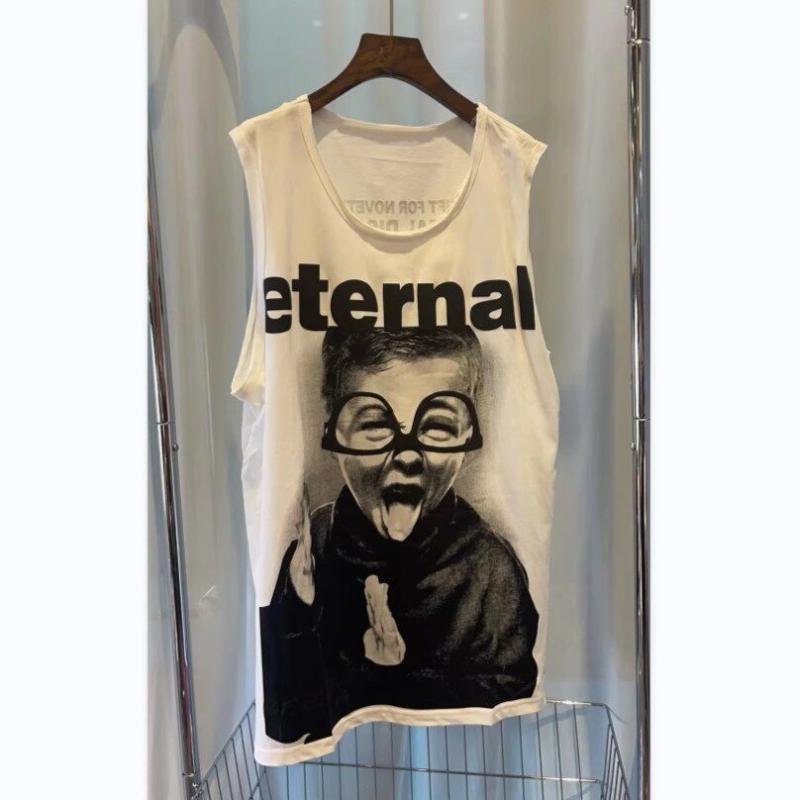 夏用 無袖Tシャツ 男女兼用 綿100% 大きめサイズ スポーツウェア 普段使い 吸汗速乾 タンクトップ カジュアル ビッグシルエット 軽量 伸縮性・カテゴリ: タンクトップ・シルエット: ゆったり・ディテール: プリント・加工: ノーアイ...