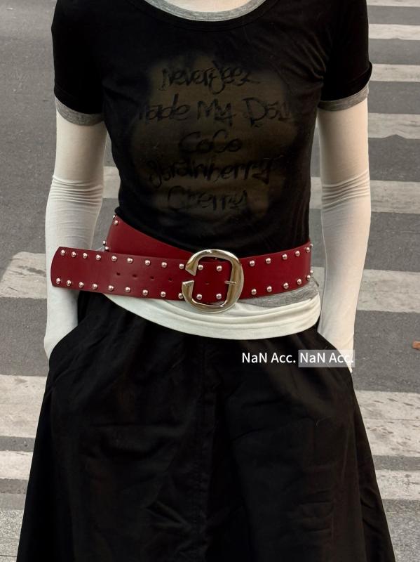 ベルト 女性用 ワイド レザー レトロ アメリカンスタイル 赤 スタッズ ユニーク コーディネート カジュアル ファッション アクセサリー おしゃれ スタイリッシュ・スタイル: ベーシック・種類: ベルト・装飾要素: スタッズ・主な素材: ...