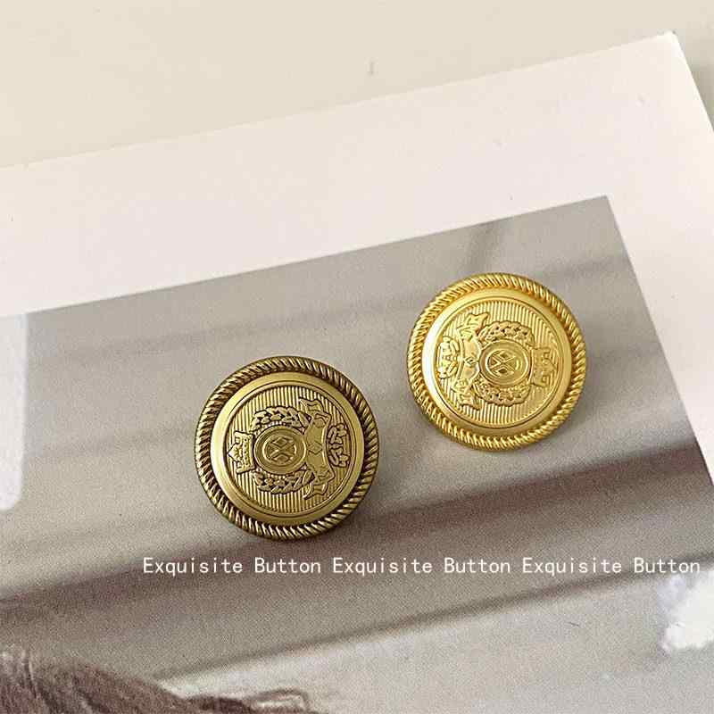 ボタン 金属製 手縫い ヴィンテージ 英国風 スーツ用 カーディガン セーター ロングコート 装飾 復古スタイル 精巧 ・サイズ: 23mm,20mm,18mm,15mm・カラー展開: 金色（3個装精致金属ボタン）.古銅（3個装精致金属ボタ...