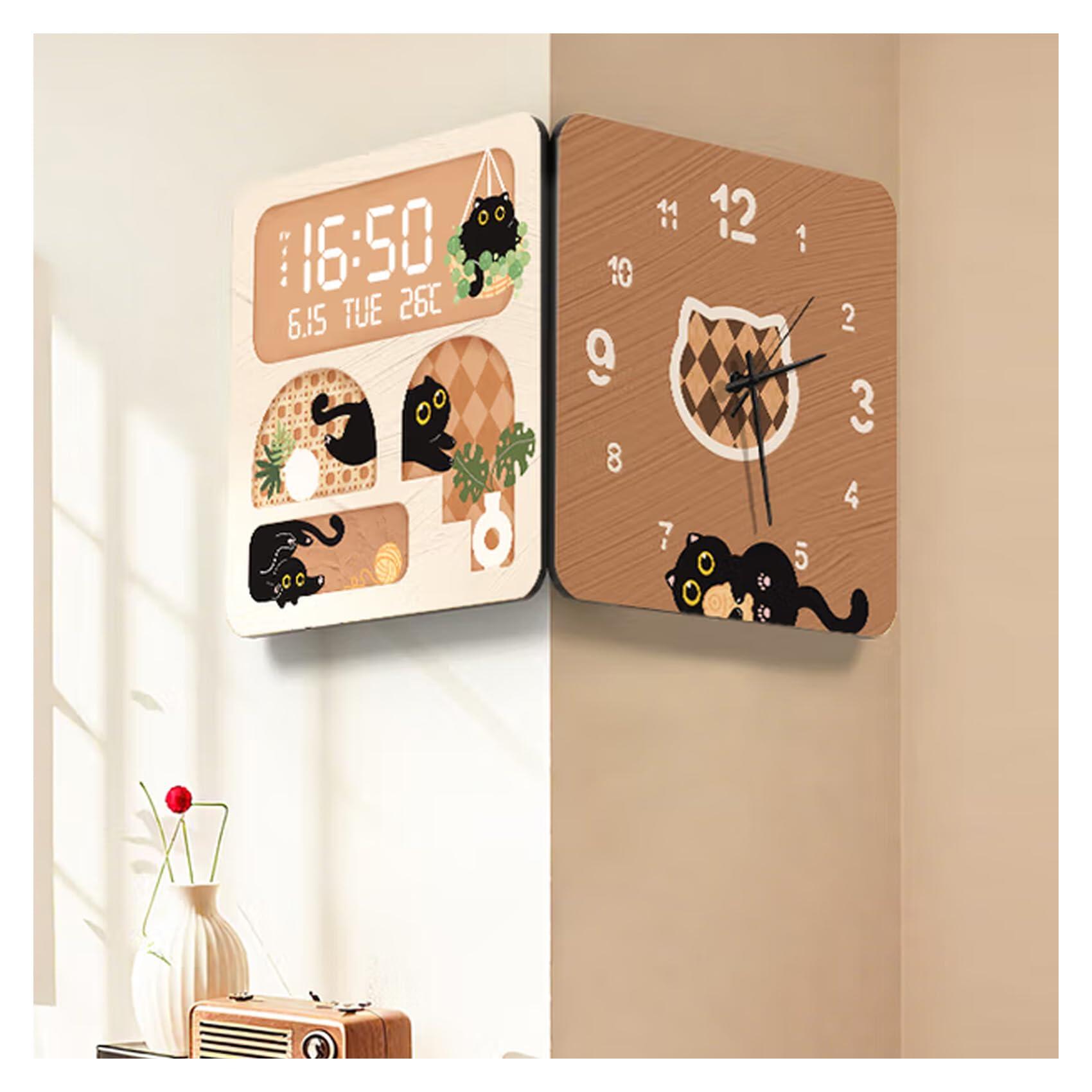 ? 【両面デザイン】両面に時計を搭載したコーナー専用モデル！ ヴィンテージ調のデザインがリビングやホテル、カフェのインテリアを引き立て、空間に温かみを演出。コーナーのデッドスペースを有効活用できる実用的アイテムです。? 【多機能表示】日付曜...