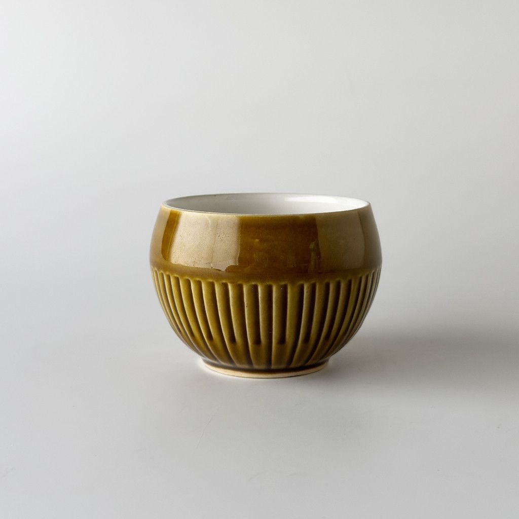 イギリスの陶器メーカー DENBY（デンビー）によるPatrician（パトリシアン）シリーズのシュガーボウルです。 1964年にイギリスのLangley(ラングレー)工場で製造が始まった、歴史あるストーンウェア「Patrician(パトリ...