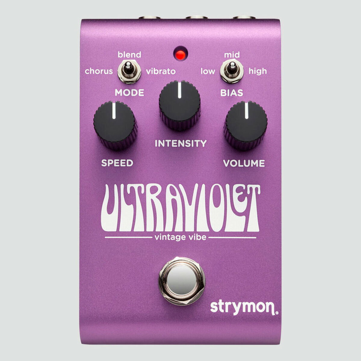 極上のうねりと温かみをもたらすビンテージバイブペダルStrymonの「UltraViolet（ウルトラバイオレット）」は、温かくザラッとした質感やピッキングへのダイナミックなレスポンスなど、古典的なオプティカルバイブ回路の挙動を隅々まで緻密...
