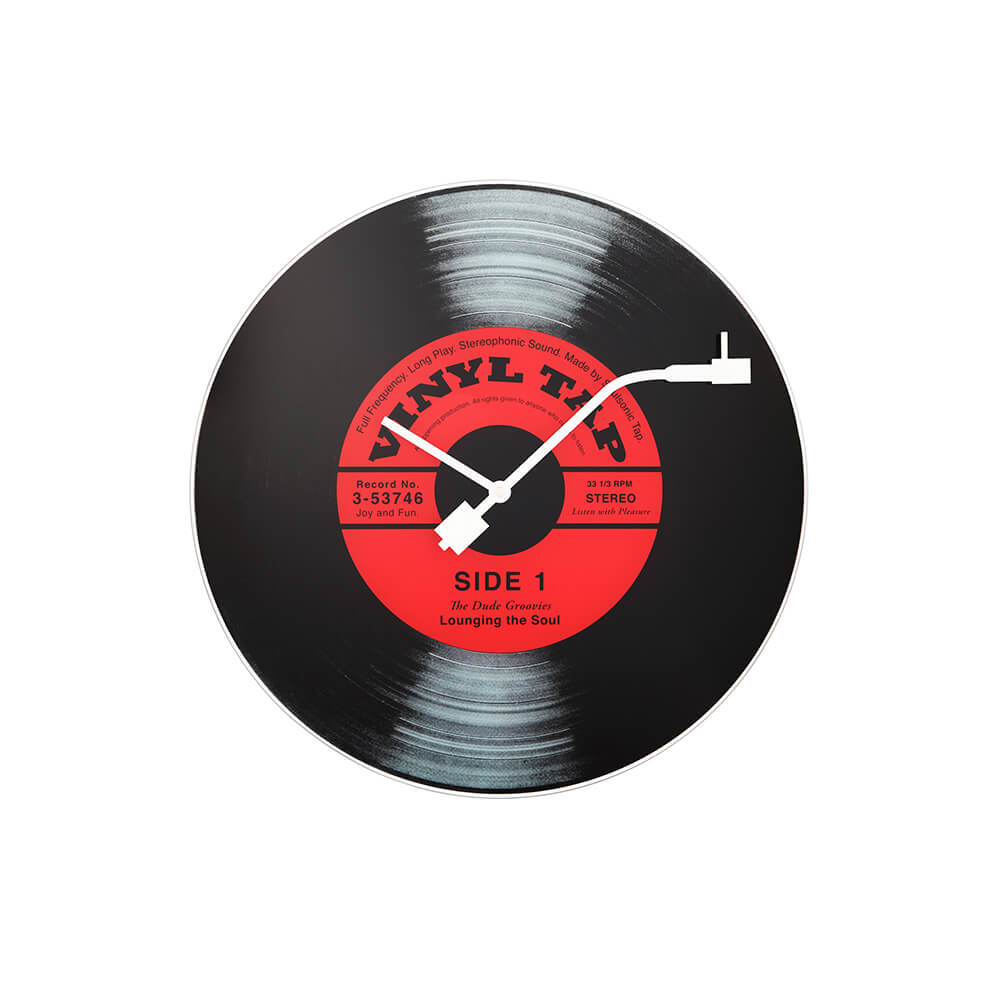 オランダ生まれの時計ブランド『NexTime（ネクスタイム）』の壁掛け時計です。 「Vinyl Tap（ビニール タップ）」は見ての通り、ビニール製レコードを模した音楽好きにはたまらない掛け時計です。LPを模した文字盤と、レコード針に見立て...