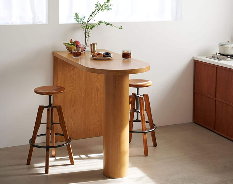 BRAND ：journal standard Furniture ジャーナルスタンダードファニチャー NAME　：PORTO COUNTER TABLE　ポルト　カウンターテーブル PORTOシリーズならではのペニンシュラ型の天板と円柱の...