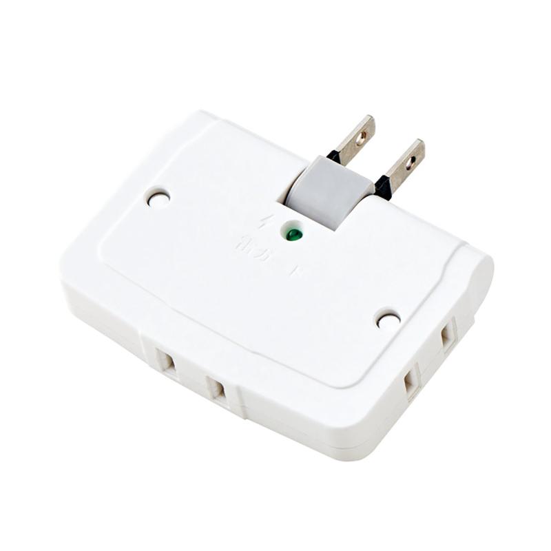 エレコム 電源タップ コーナータップ スウィングプラグ 雷ガード 3個口 ホワイト T-KTR04WH雷サージから電子機器を守る、雷ガード機能を搭載。1つのコンセントから3口に電源を分配することができる雷ガード付きトリプルタップ。1つのコン...