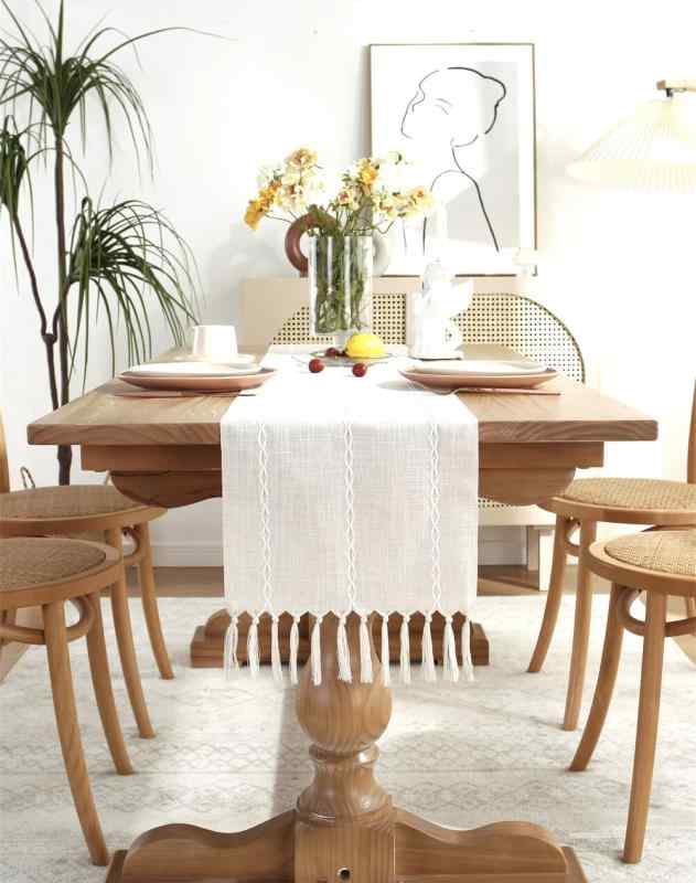 青未了 テーブルランナー おしゃれ テーブルセンタークロス 北欧 テーブルらんなー table runner テーブルセンター 布 タッセル【サイズ】約160x33cm (タッセルを含み、片側のタッセルのサイズは 約10cmです)【素材】ポ...