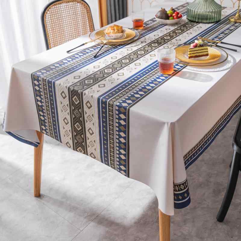 Hopeholic テーブルクロス ビニール おしゃれ テーブルカバー 撥水 PVC製 長方形 tablecloth 汚れ防止 防水 防油 北欧 テーブルマット 耐久 耐熱 ずれにくい 厚手 120×160cm ホワイト・ブルー【商品情報】...