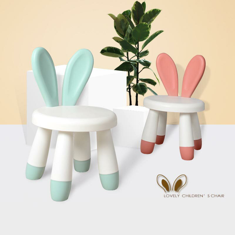 【カラー】：ブルー、グリーン、レッド材質：PP【この商品について】【ミニバックチェア/ローチェアのデザイン】：子供に適したミニバックチェアまたはローチェアは、子供の体のプロポーションに適合し、快適な座り心地のサポートを提供します。頑丈な素材...