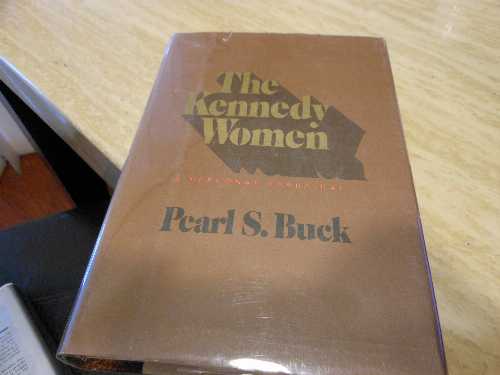 タイトル: The Kennedy Women: A Personal Appraisal著者: Pearl S. BUCK出版社: Cowles出版日: 1970年03月04日古本良い。端の摩耗が中程度。製本状態良好。本文にマーキングがあ...