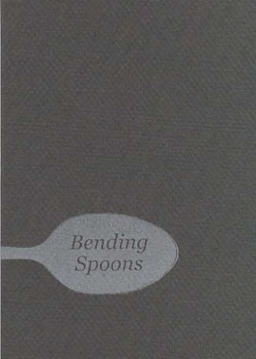 タイトル: Bending Spoons著者: Charlie Foos出版社: Ugly Duckling Presse出版日: 2004年01月01日古本ほぼ新品。傷みが少なく、しっかりと製本された、優れた、マークのないコピーです。リサ...