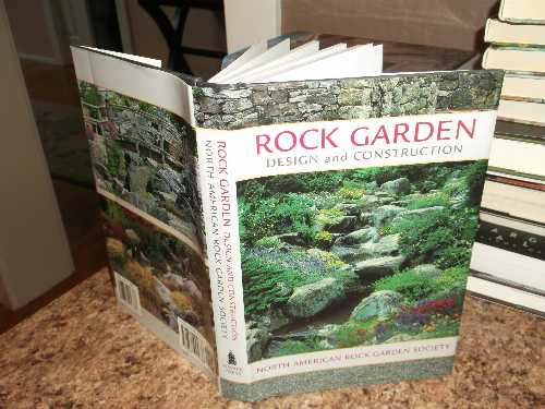 タイトル: Rock Garden Design and Construction著者: Gene W Gangarosa出版社: Timber Press出版日: 2003年10月15日古本ほぼ新品。傷みが少なく、しっかりと製本された、優...