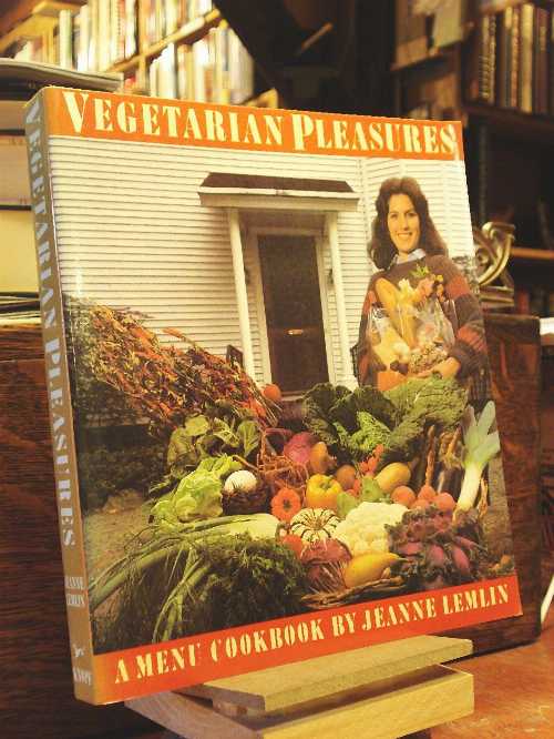 タイトル: Vegetarian Pleasures著者: Jeanne Lemlin出版社: Knopf出版日: 1986年04月12日古本ほぼ新品。傷みが少なく、しっかりと製本された、優れた、マークのないコピーです。リサイクル可能なアメ...