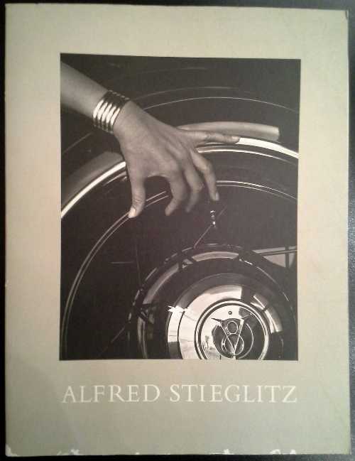 タイトル: Alfred Stieglitz: Photographs & Writings著者: Juan Hamilton出版社: National Gallery of Art出版日: 1983年09月20日古本良い。端の摩耗が中程度...