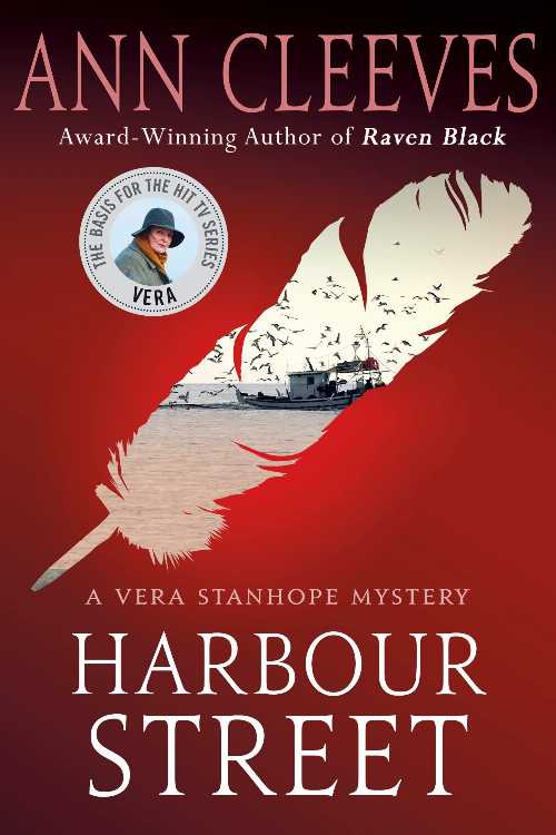 タイトル: Harbour Street著者: Ann Cleeves出版社: Minotaur Books出版日: 2016年09月06日古本良い。端の摩耗が中程度。製本状態良好。本文にマーキングがある場合があります。図書館から入手するこ...