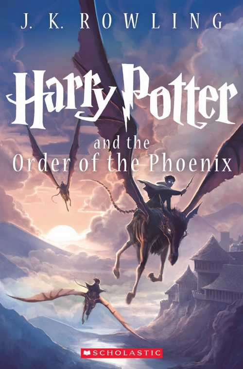 タイトル: Harry Potter and the Order of the Phoenix著者: J K Rowling出版社: Scholastic Inc.出版日: 2013年08月27日古本非常に良い。端が少し摩耗しているが、汚れ...