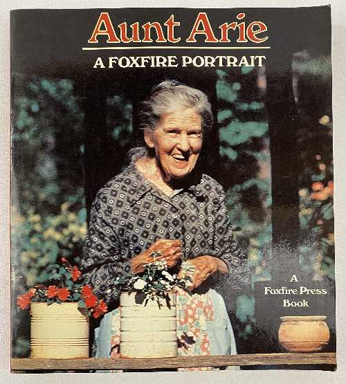 タイトル: Aunt Arie (A Foxfire Portrait)著者: Bruce Page出版社: E.P. Dutton出版日: 1983年05月25日古本非常に良い。端が少し摩耗しているが、汚れのないきれいな本。製本状態は良好...