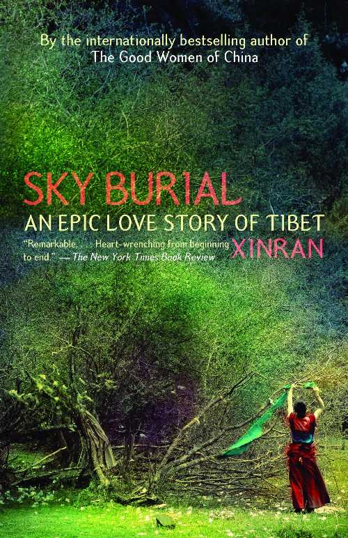 タイトル: Sky Burial: An Epic Love Story of Tibet著者: Xinran出版社: Knopf Doubleday Publishing Group出版日: 2006年08月08日古本非常に良い。端が少し...